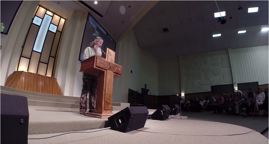 Louisiana Tech Faculty Members Walk Out of Graduation to Protest 'Duck ...