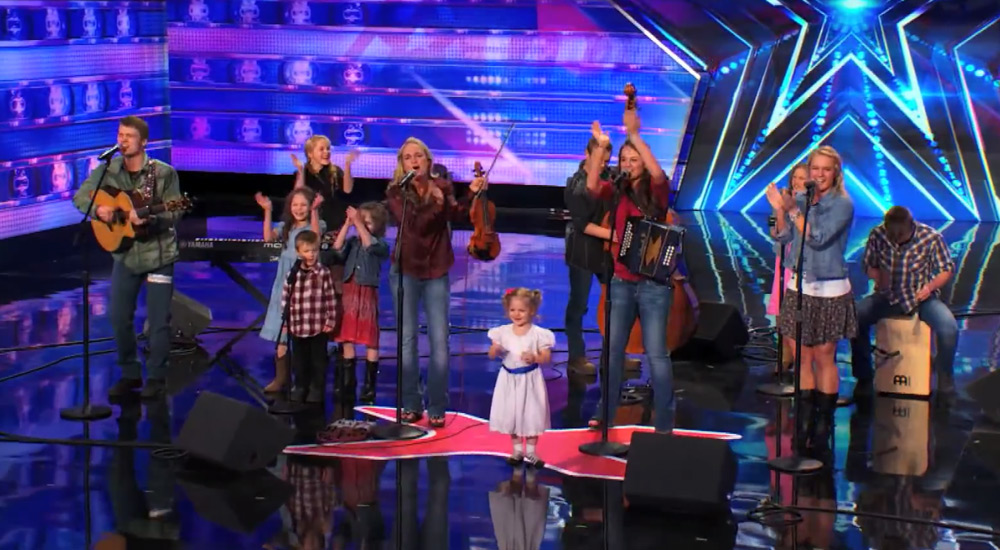 This Band of 12 Siblings Leaves the Crowd Cheering With Their 'Sound of ...