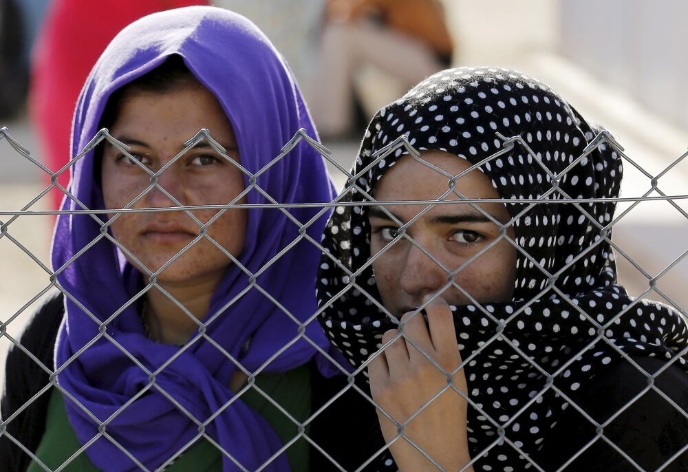 Muslim Woman Devotes Her Life to Helping Christians Displaced by ISIS ...