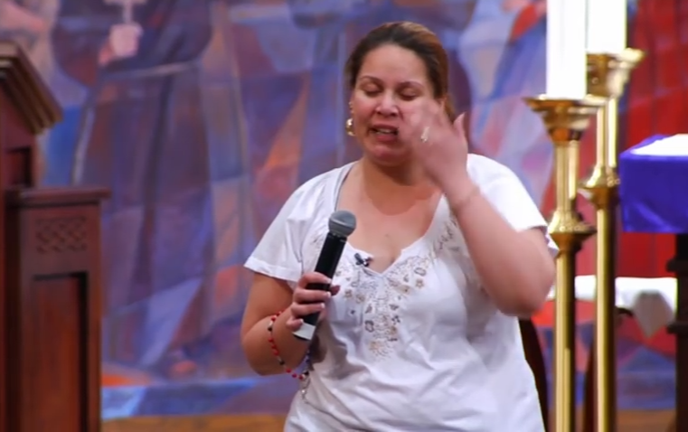 Woman With 'Irreversible' Blindness Says Sight Returned After Prayer at ...