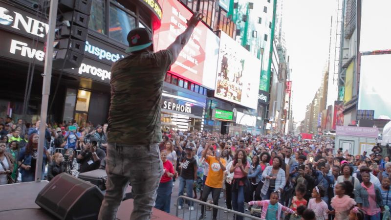 Times Square Hosts 'Jesus Week': 14,000 Attend for Prayer and Bible ...