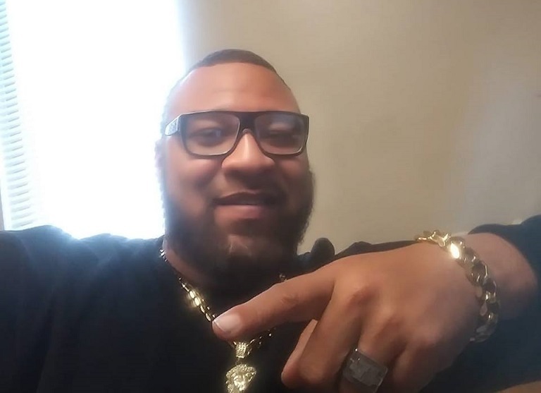 Pastor sues church for $100K after members fired him, called police ...