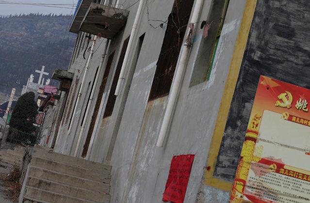 Chinese security officials raid moms group affiliated with house church ...