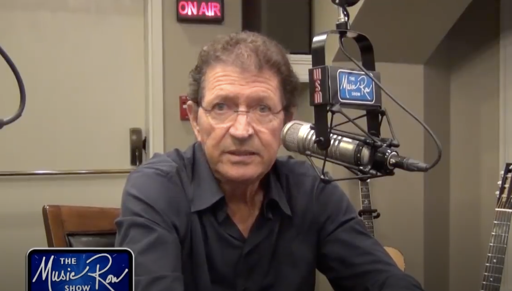 Legendary country musician Mac Davis in critical condition following ...