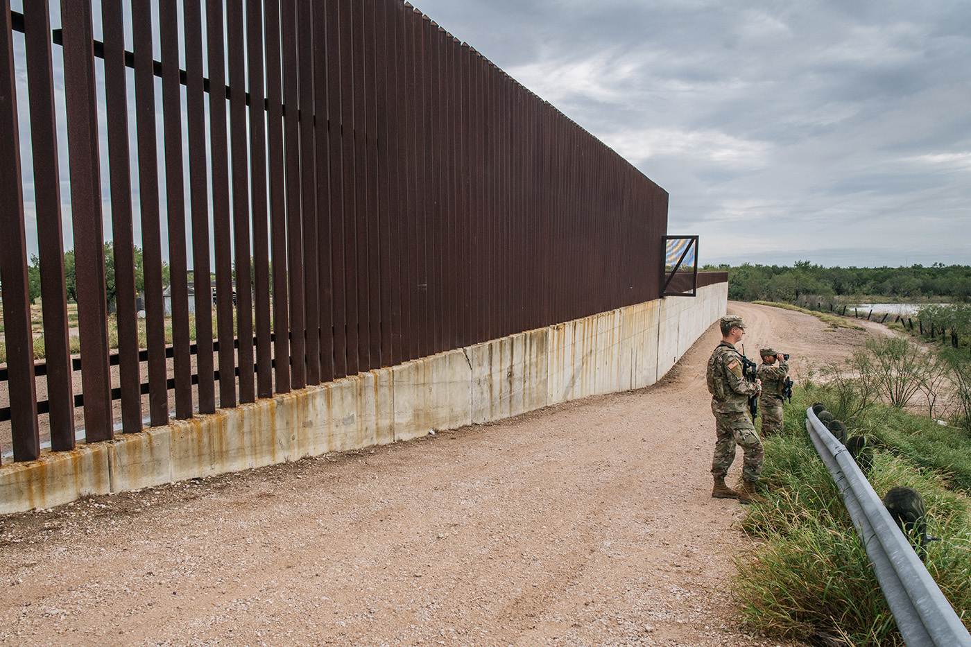 Texas builds its own border wall to curb illegal immigration | Politics
