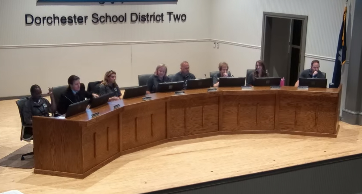 FFRF tells SC school district leaders to stop prayers at meetings | U.S.