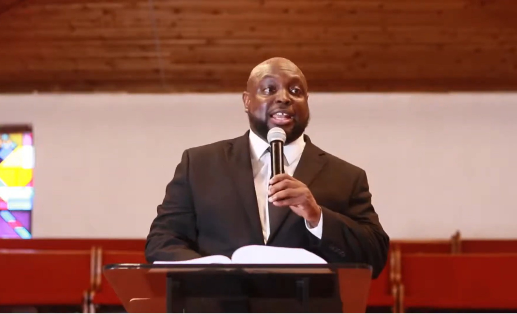 Pastor, civil rights leader found not guilty | U.S.