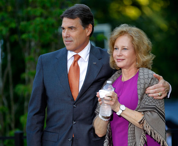 Perry the Latest Presidential Candidate to Sign 'Marriage' Pledge ...