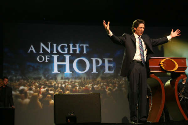 Joel Osteen's Night of Hope Draws Tens of Thousands in Ohio | U.S.