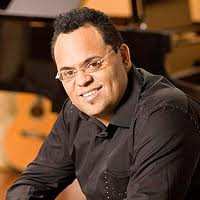 Singer Israel Houghton Featured on 'The View'