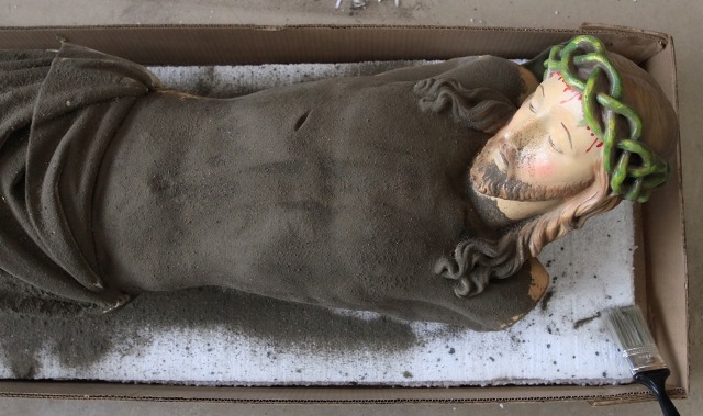 Billy Graham Center to Display Jesus Sculpture Covered in Dirt | U.S.