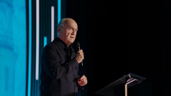 Greg Laurie urges Christians to pray for revival for Gen Z | Church ...