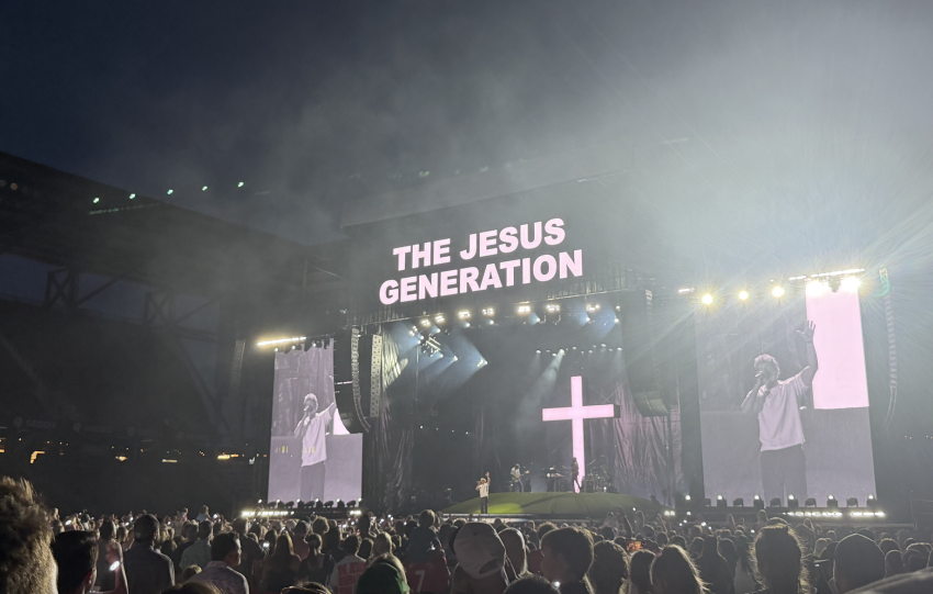 Forrest Frank turns Nashville stadium into worship gathering