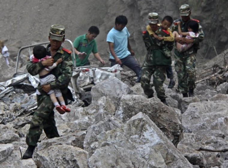 Earthquakes in China Today Kill Dozens, Force Thousands to Flee (PHOTO ...