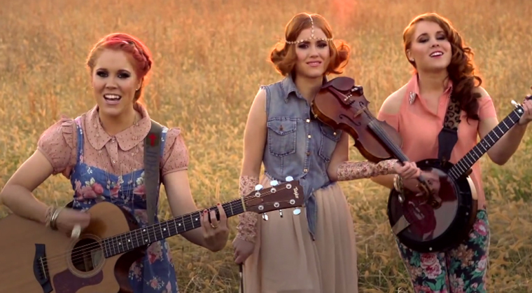 These Triplets Instruct Guys on Exactly What a 'Country Christian Girl ...